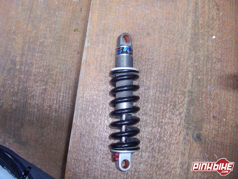 Fox Vanilla R good condition 500 pound spring, 6 inch travel For Sale