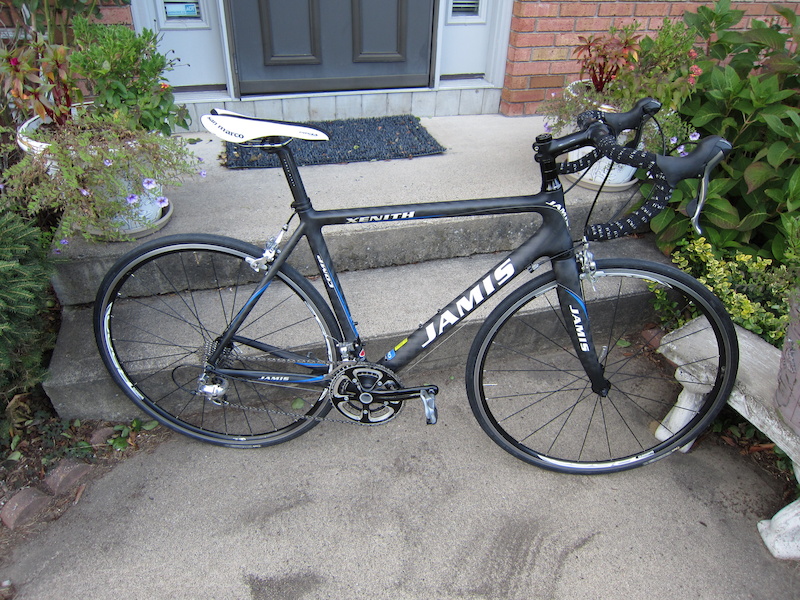2009 Jamis Carbon Xenith Comp 56cm Road bike For Sale