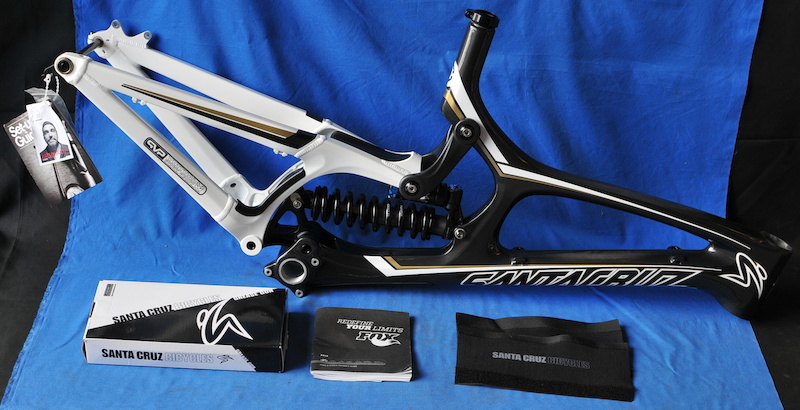 2013 NEW 2012 Santa Cruz V10 Carbon - Fox RC4 Kashima For Sale