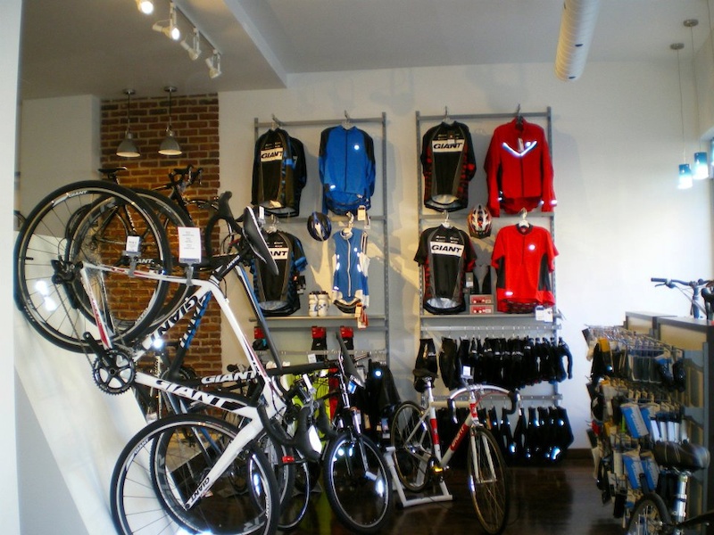 Giant Canada’s Pre-Christmas Warehouse Sale - Pinkbike