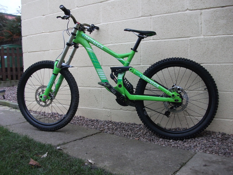 Commencal Supreme v3 at Commencal Supreme v3 in England, United Kingdom ...