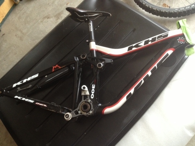 2012 KHS DH 300 Medium w/Extras For Sale