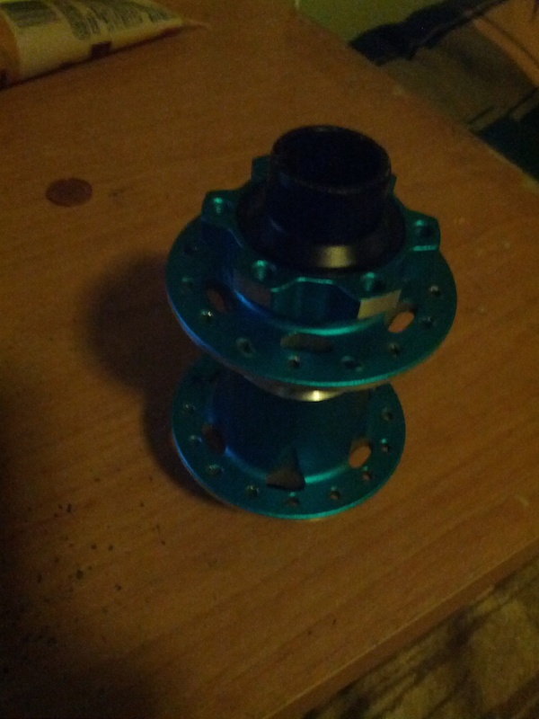 Giant Front Hub For Sale