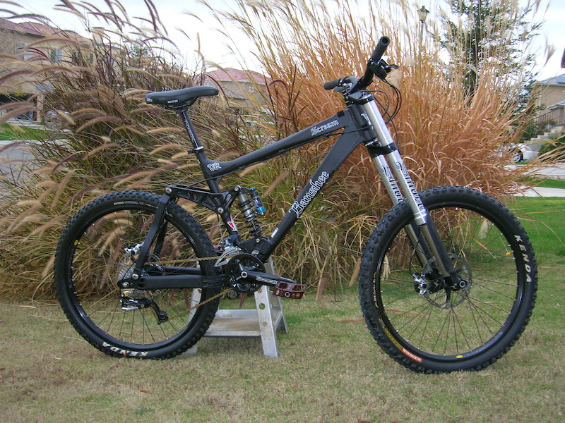 2007 Banshee Scream v2 ( new old stock) XL w/Marzocchi Shiver For Sale