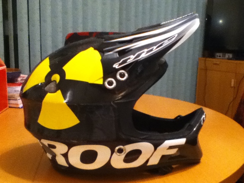 2013 THE t2 helmet carbon nuke proof graphics edition For Sale