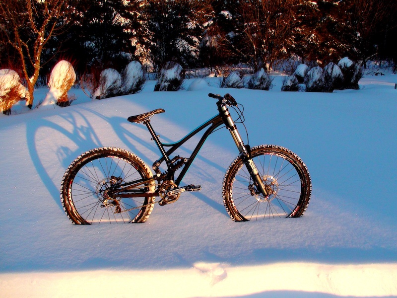 Sexiest DH bike thread. Don't post your bike. Rules on first page ...