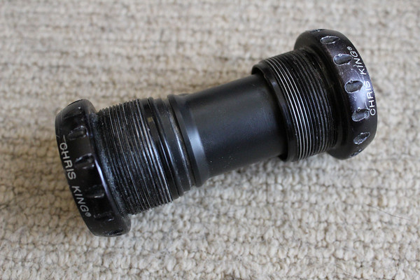 Black Chris King Bottom bracket (68mm/73mm) For Sale