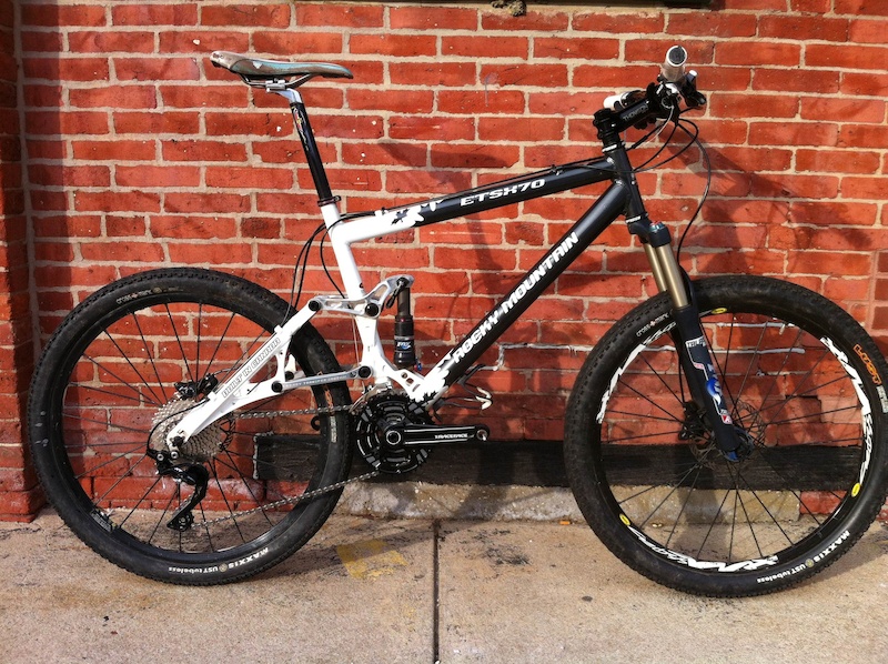 2008 19" Rocky Mountain ETSX-70 WITH ALMOST ALL BRAND NEW PARTS!! For Sale