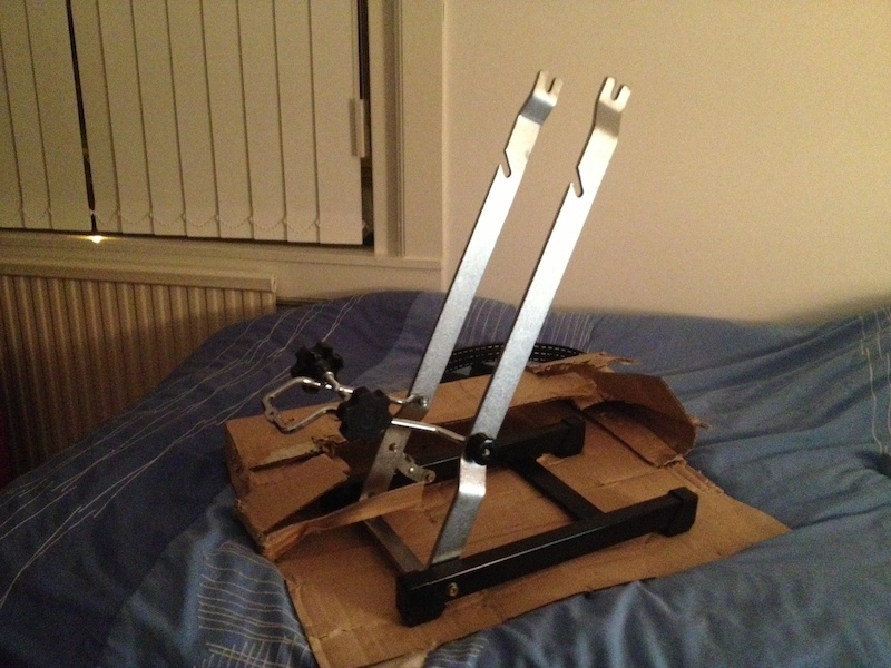 Minoura T-817 Wheel Truing Stand For Sale