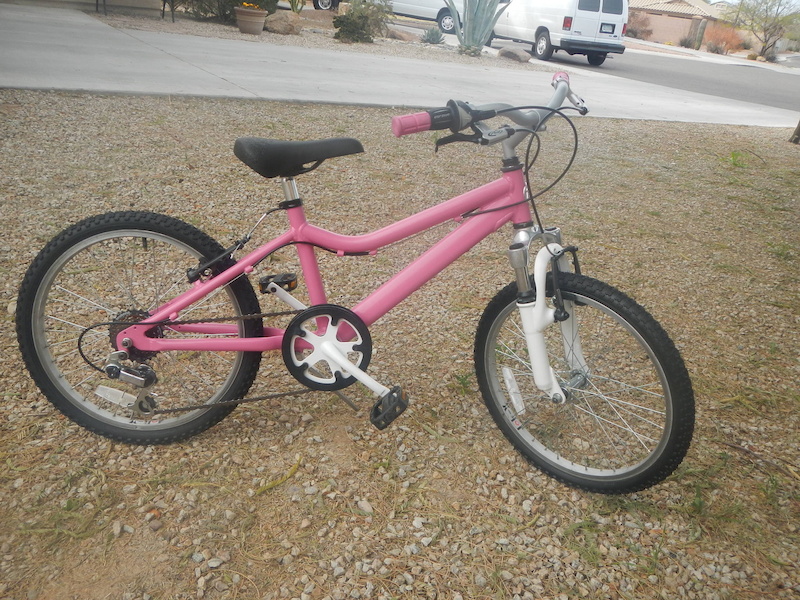 2005 20" Novara Pixie For Sale