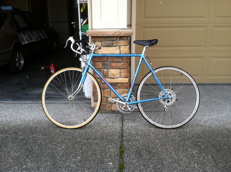 1986 Vintage Takara Road Bike - Japanese Made. For Sale
