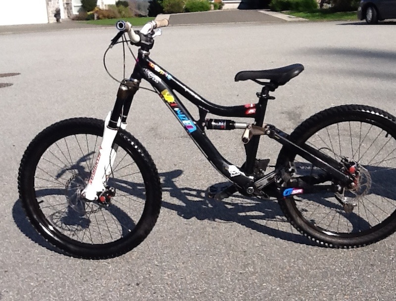 Specilized Grom Hit junior DH For Sale