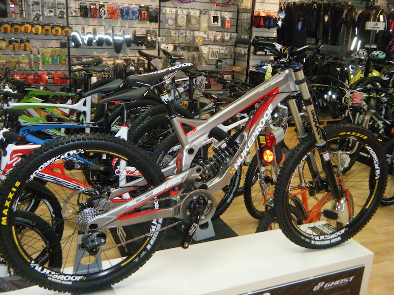 2013 Nukeproof Pulse DH comp Bike NEW For Sale