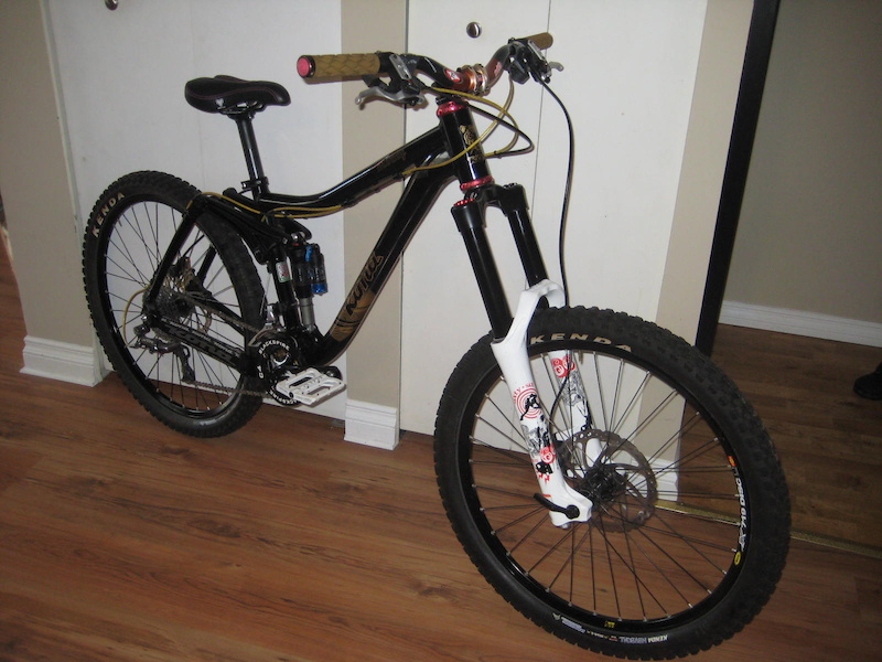 KONA MINXY ALL MOUNTAIN / FREERIDE / DH BIKE For Sale