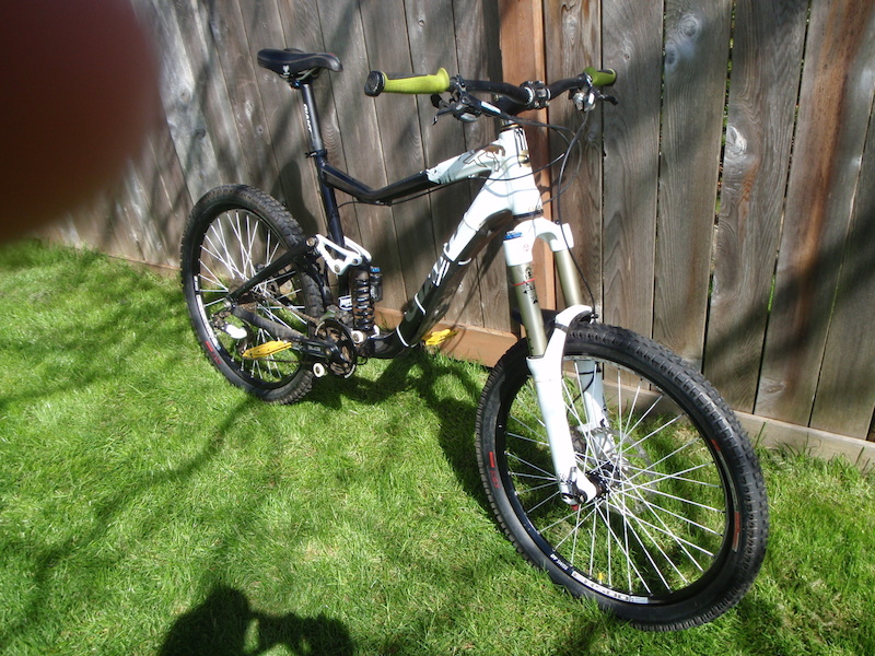 2011 Giant Reign X1 (size xl) for sale For Sale