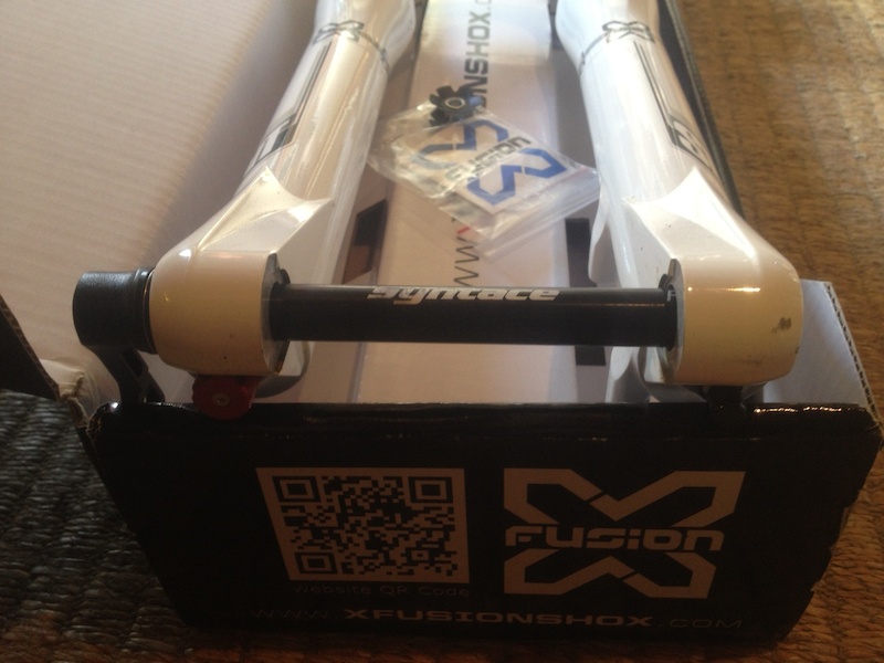 X-Fusion Slant Forks, DLA 160/130, White, Tapered, 15mm For Sale