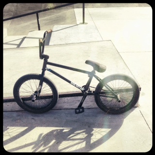 Federal Lacey frame 20.75 black For Sale