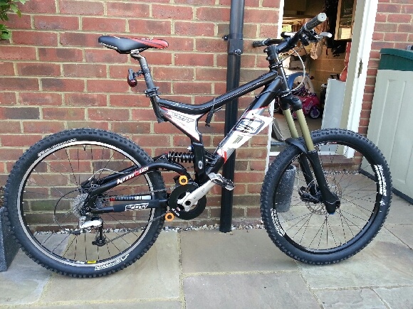2004 Scott Nitrous 10 FR (M) frame For Sale