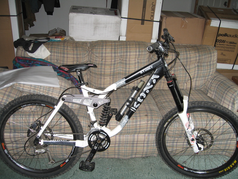 2009 kona stinky XL For Sale