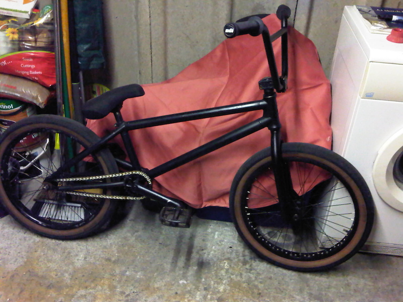 CUSTOM BMX! LOOKING TO SWAP OR OFFERS WELCOME! For Sale