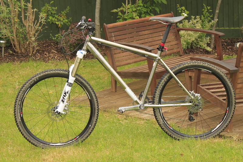 Titanium Charge Duster very light top spec For Sale