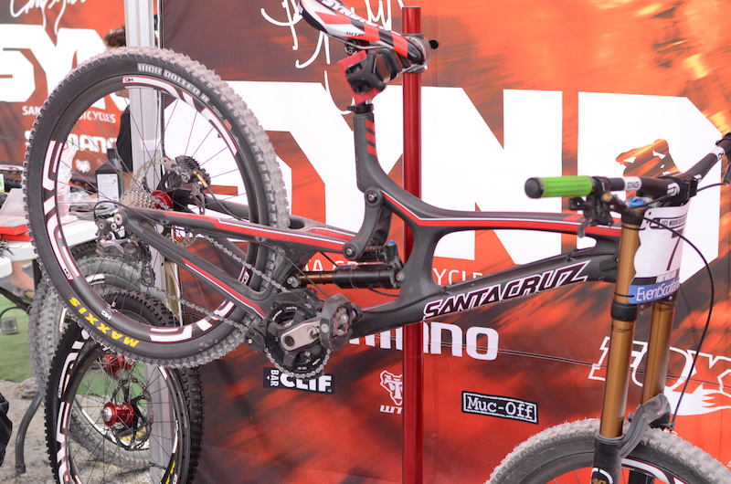 Prototype Fox Air DH Shock: Fort William World Cup 2013 - Pinkbike