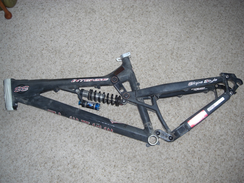 Intense 6.6 SS (SlopeStyle) Frame with Fox 5.0 DHX Shock For Sale