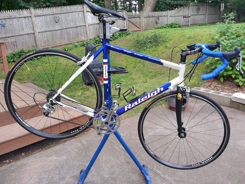 2002 56cm Raleigh International For Sale