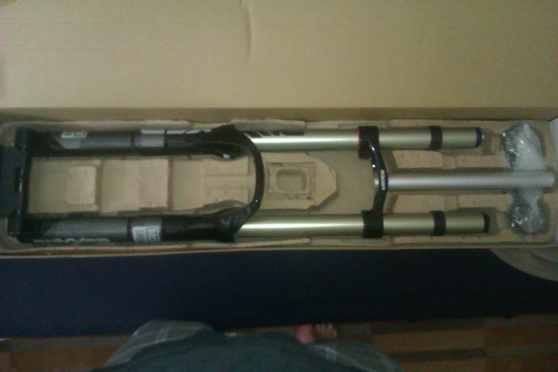 2013 Rockshox Boxxer r2c2 brand new in box For Sale