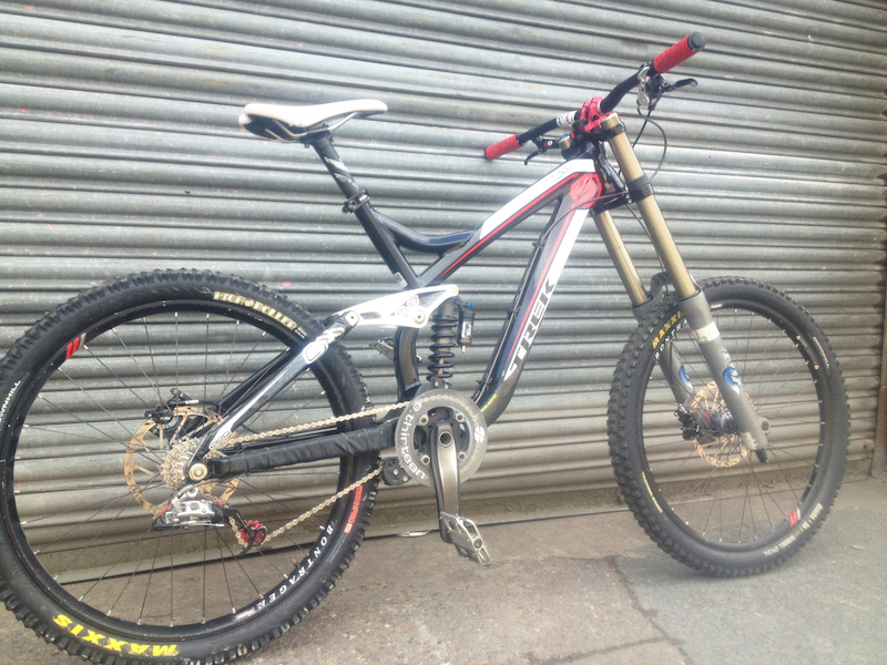 2010 Trek Session . Large, Fox 40's For Sale