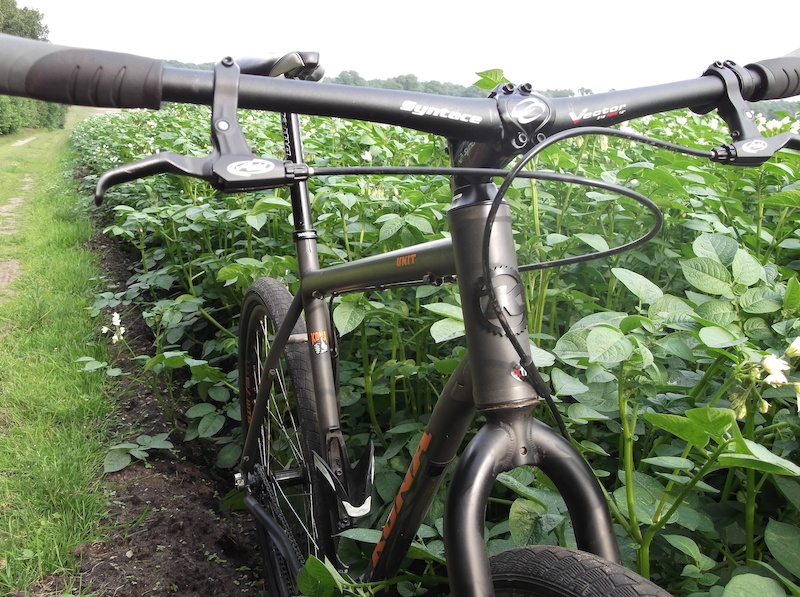 Kona Unit 2013 SS -> winter wegfiets - Mountainbike.nl