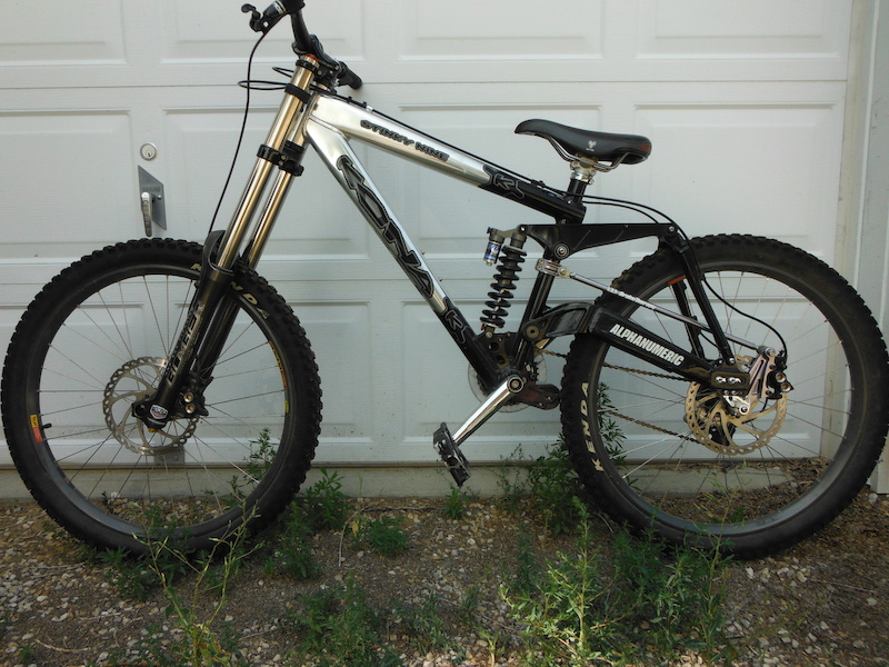 2003 Kona stinky 9 For Sale