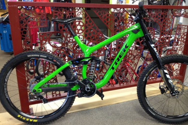 2012 Trek Session 9.9 frame XL custom painted by Trek For Sale