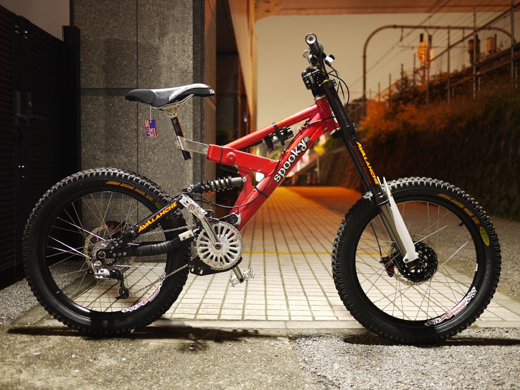 in Tokyo, Japan - photo by sanooky - Pinkbike