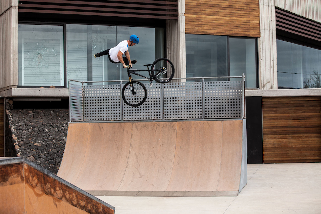 Video and Photo Epic: Adventures With the Samson Brothers - Pinkbike