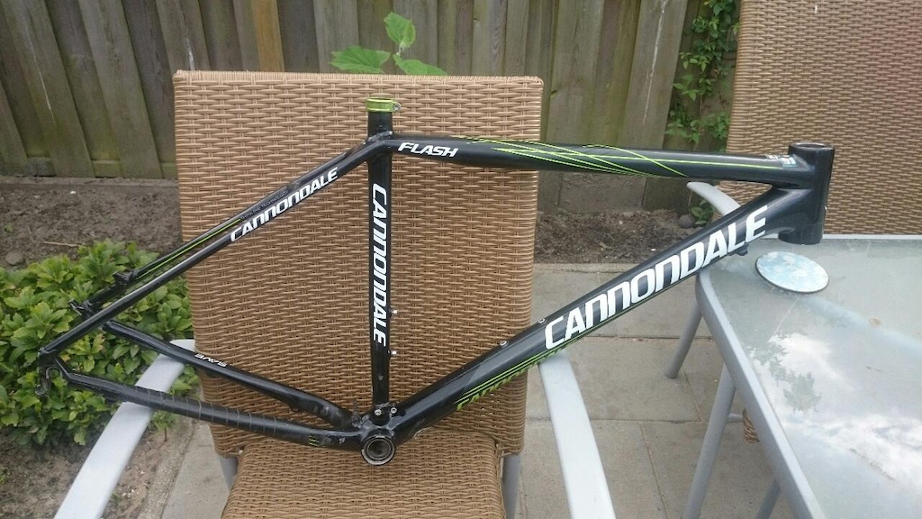 Cannondale Flash 26"maatje L - Mountainbike.nl