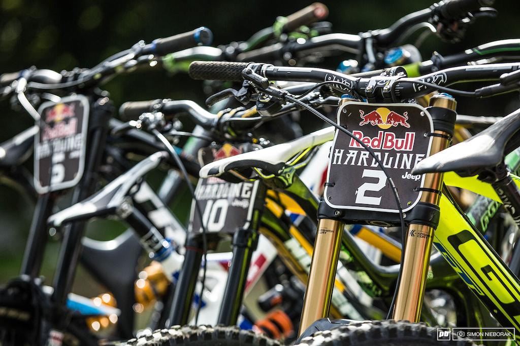 Photo Epic and Video: Red Bull Hardline 2015 - Pinkbike