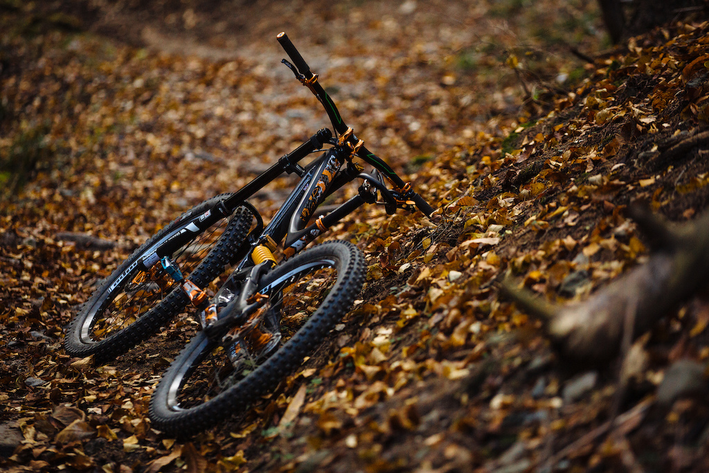 Hope Pro 4: Adam Brayton RAW - Video - Pinkbike