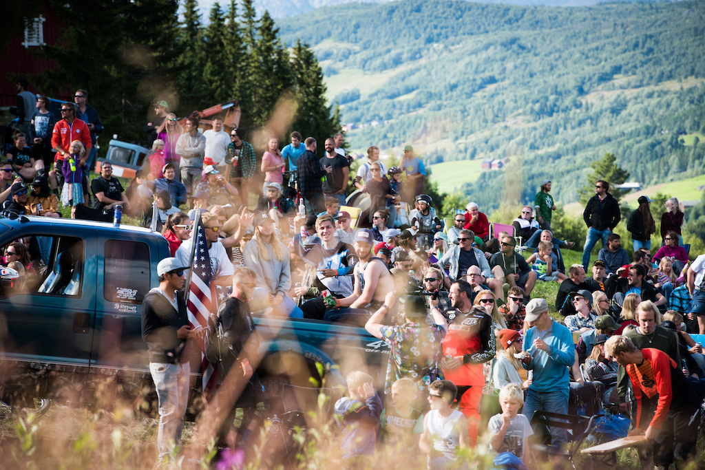 Hillbilly HuckFEST - Mega Photo Epic - Pinkbike