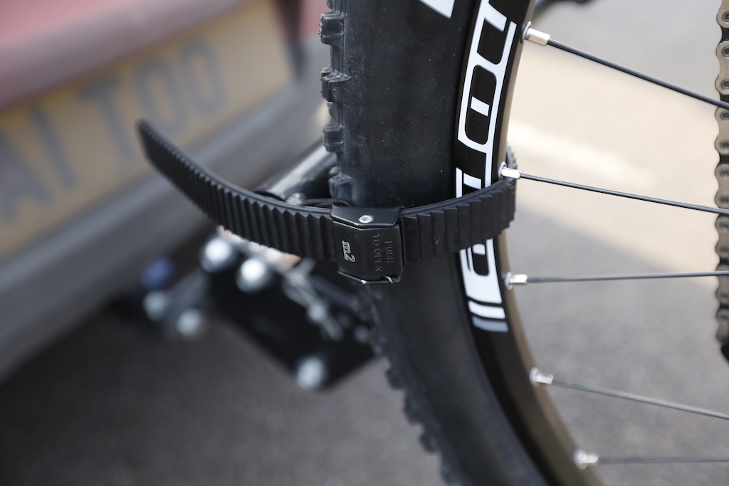 Scorpion Bike Rack - First Look - Pinkbike