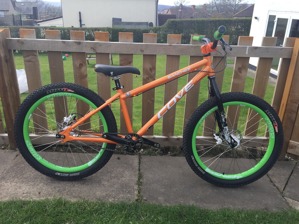 in Yeadon, United Kingdom - photo by BenAllmond - Pinkbike