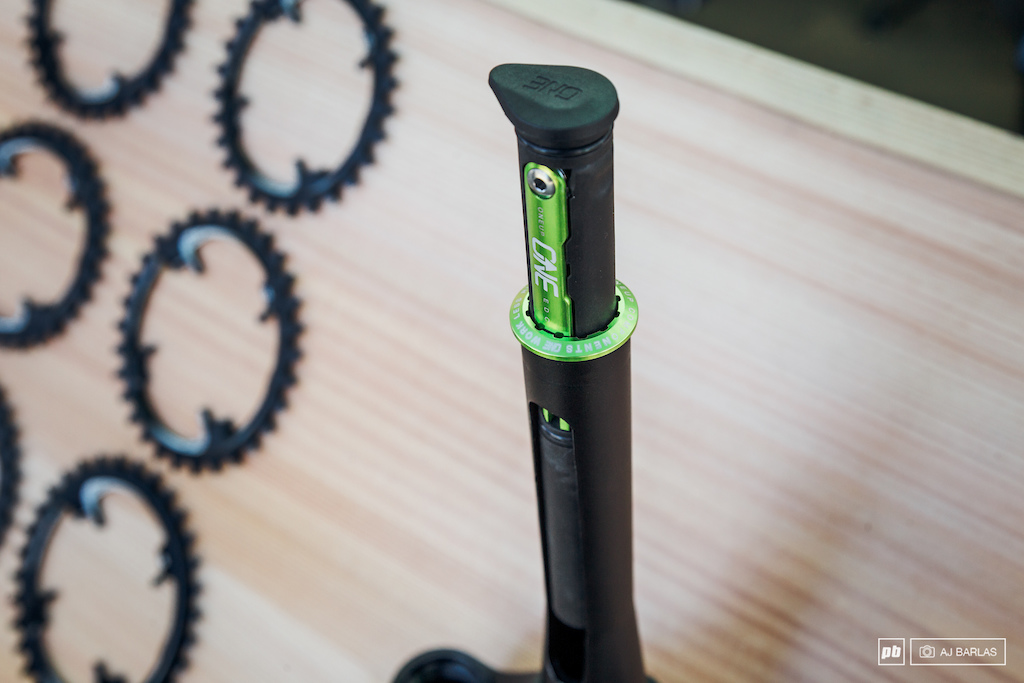 OneUp Components' EDC Tool and New Pedals – Sea Otter 2017 - Pinkbike