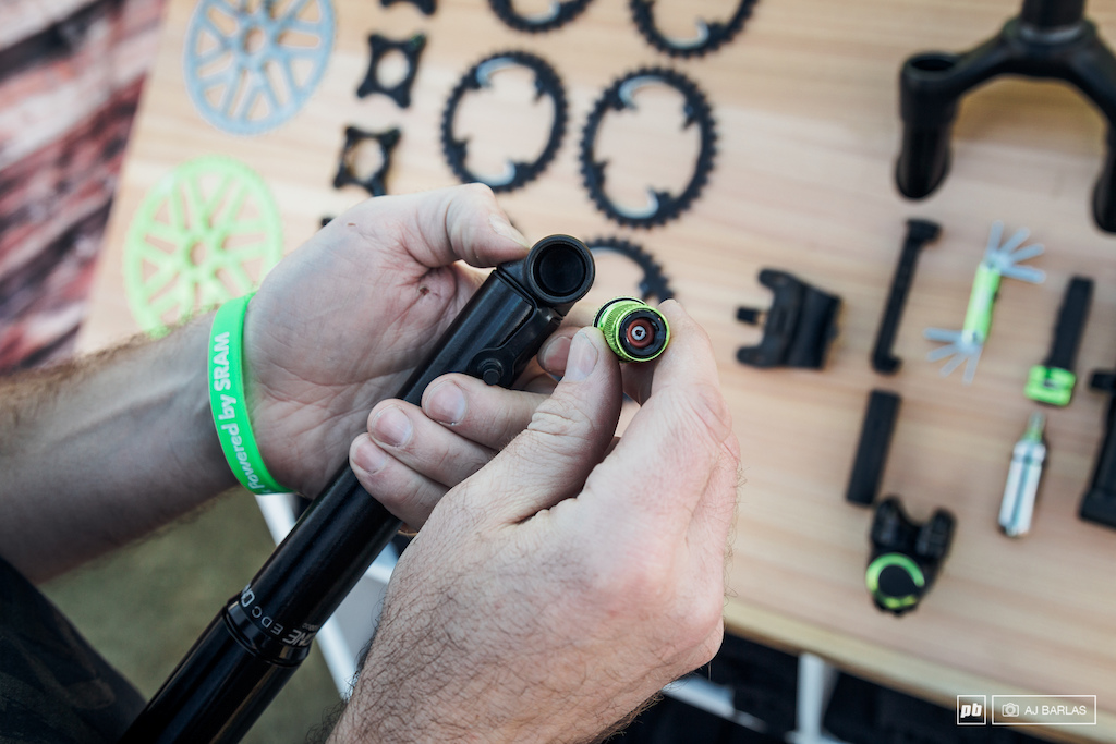 OneUp Components' EDC Tool and New Pedals – Sea Otter 2017 - Pinkbike