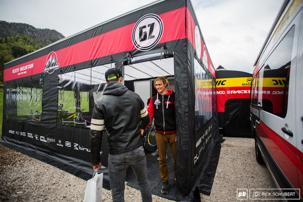 Stepping into the Ring: iXS European Downhill Cup 1 – Kranjska Gora ...
