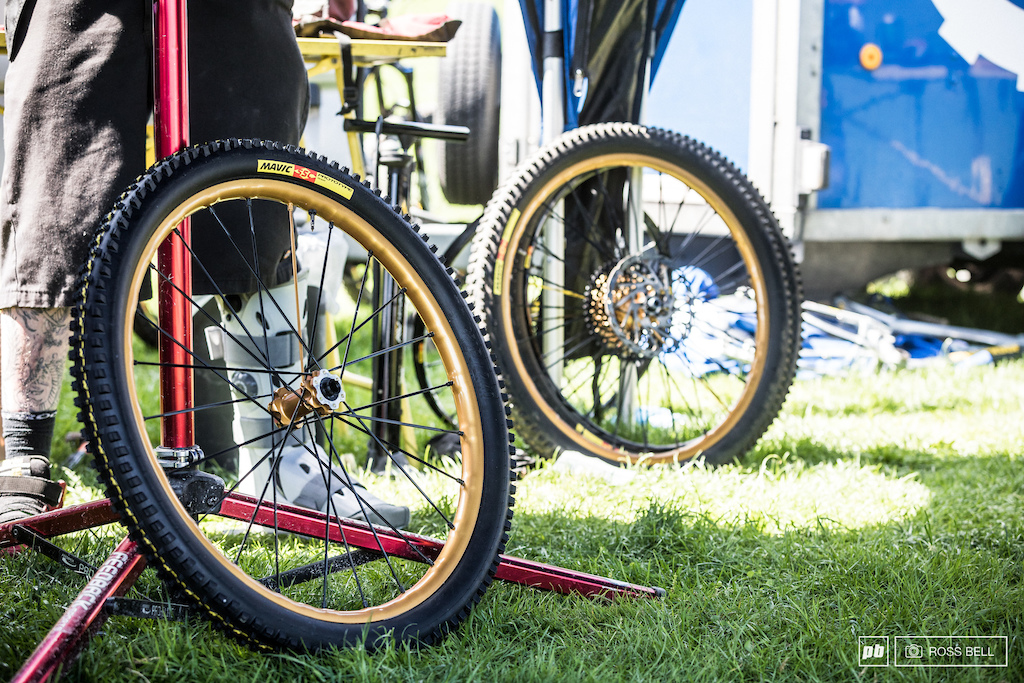 Tech Randoms – EWS Ireland 2017 - Pinkbike