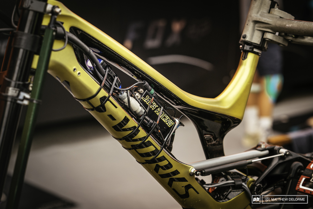 Loic Bruni's Prototype Formula Brakes - Lenzerheide DH World Cup 2017 ...