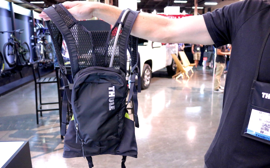Thule's Tailgate Solution and New MTB Backpacks - Interbike 2017 - Pinkbike