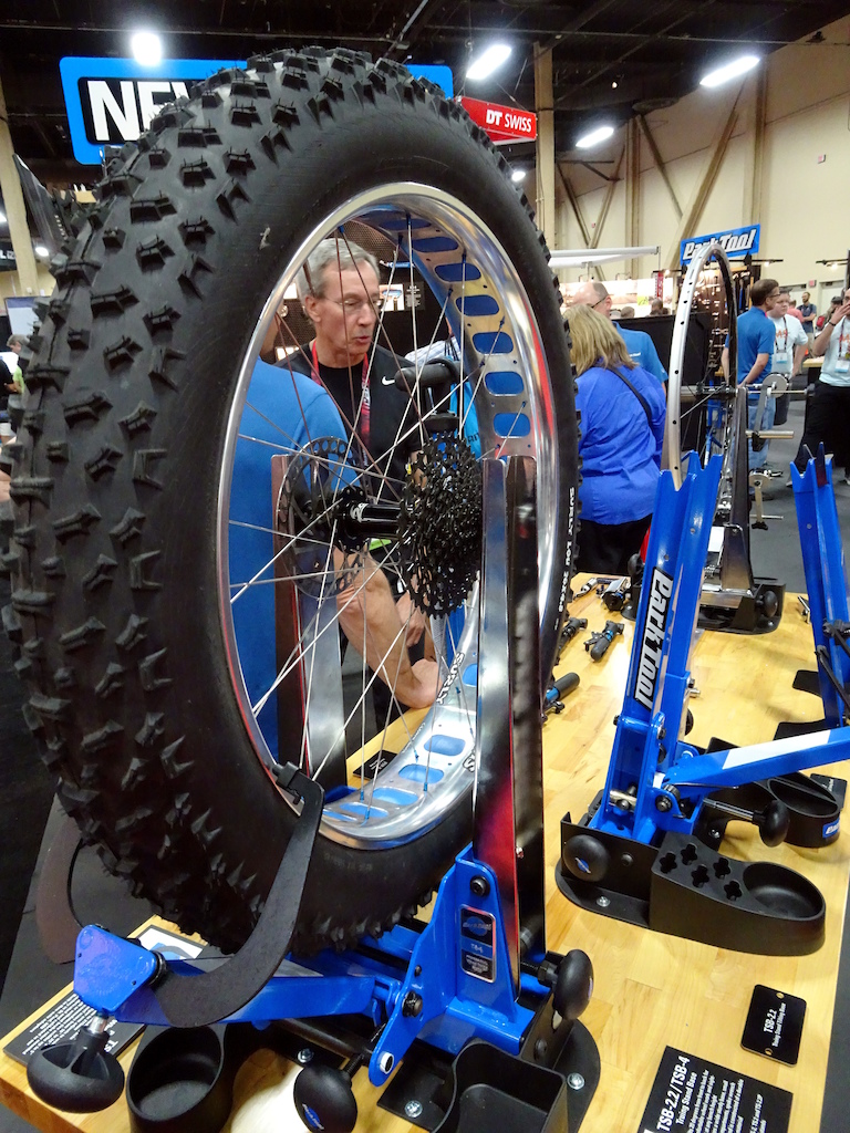 Las Vegas Cirque du Cycling, Lap Two - Interbike 2017 - Pinkbike