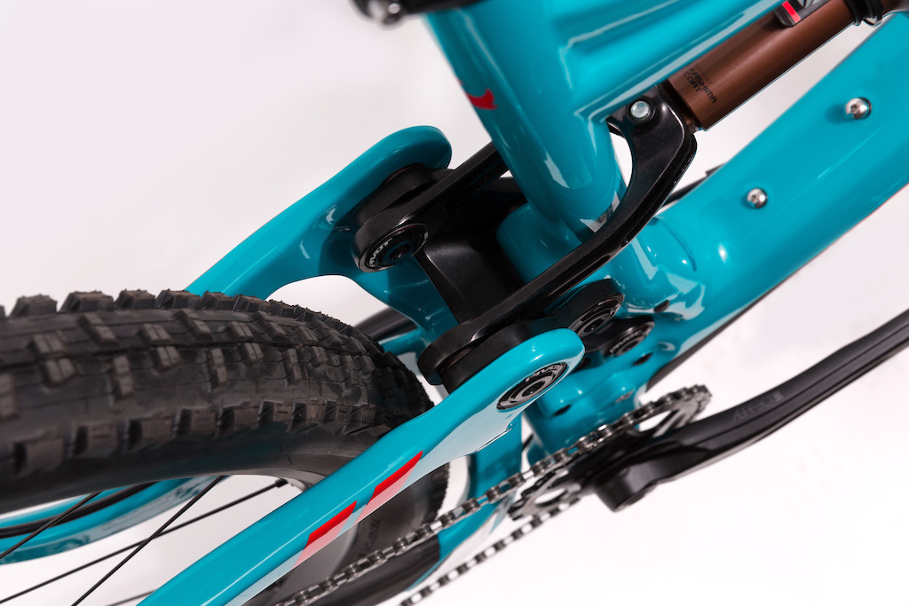 Pivot's New Carbon and Alloy Enduro Bikes - First Look - Pinkbike