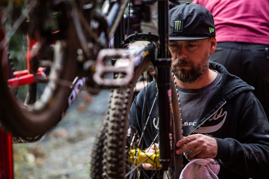 Sam Hill: A Legend's Journey - Video - Pinkbike